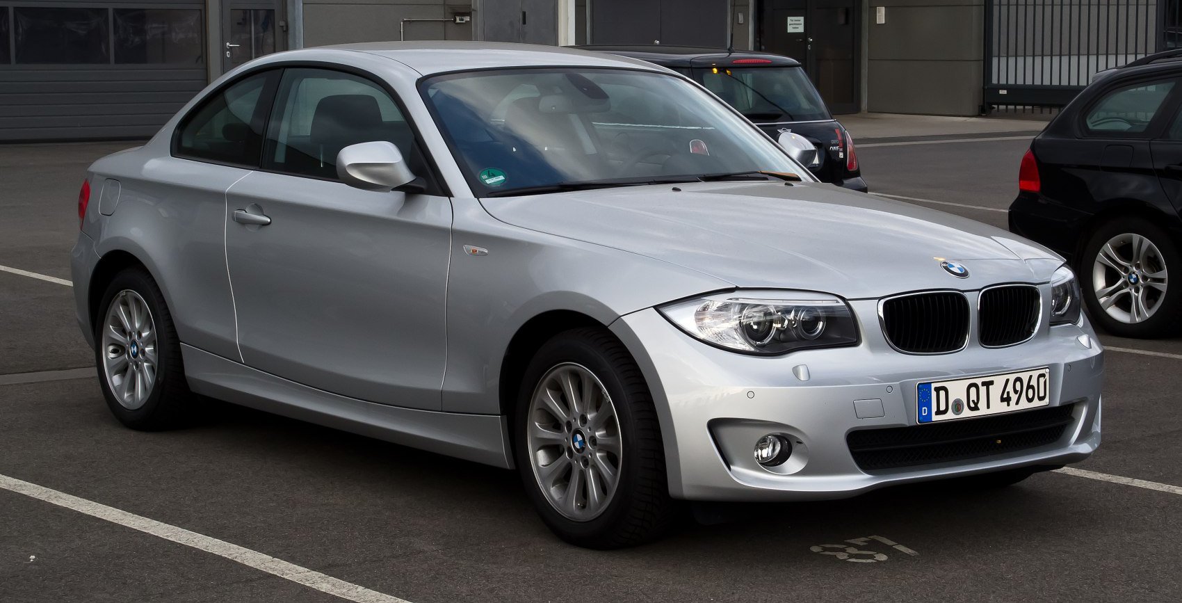 BMW 1 Series Coupe (E82 LCI, facelift 2011) 118d (143 Hp)